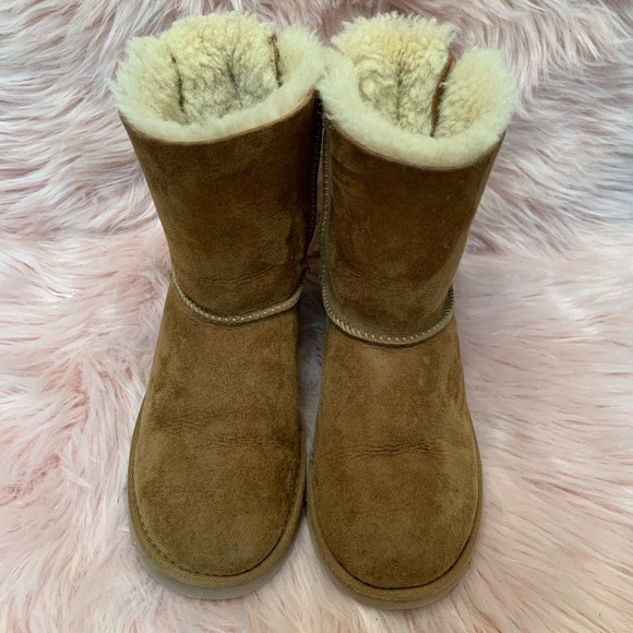 UGG | Shoes | Uggs Bailey Bow Chestnut Colored Boots | Poshmark